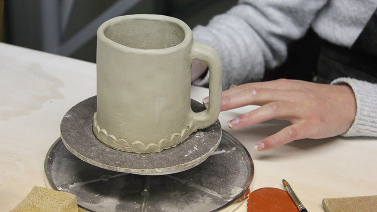 Mabel Vickers. Pottery workshops and gifts.